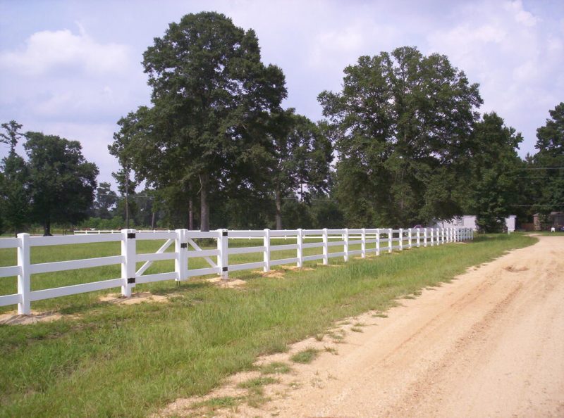 Vinyl Gates - Country Estate Fence | Installation-Ready Vinyl Gates